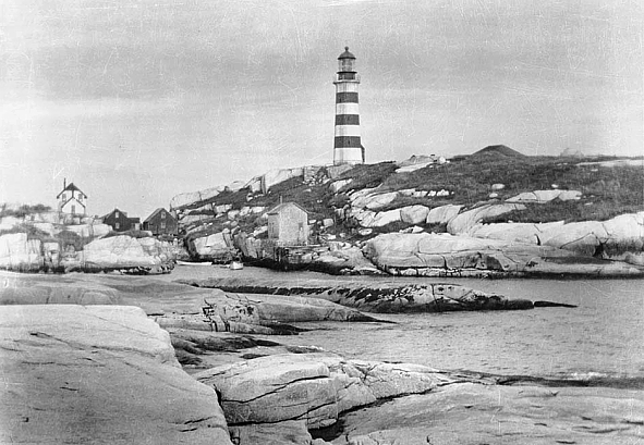 Summer scene of Lighthouse with lightkeepers house and port (MacAskill ...